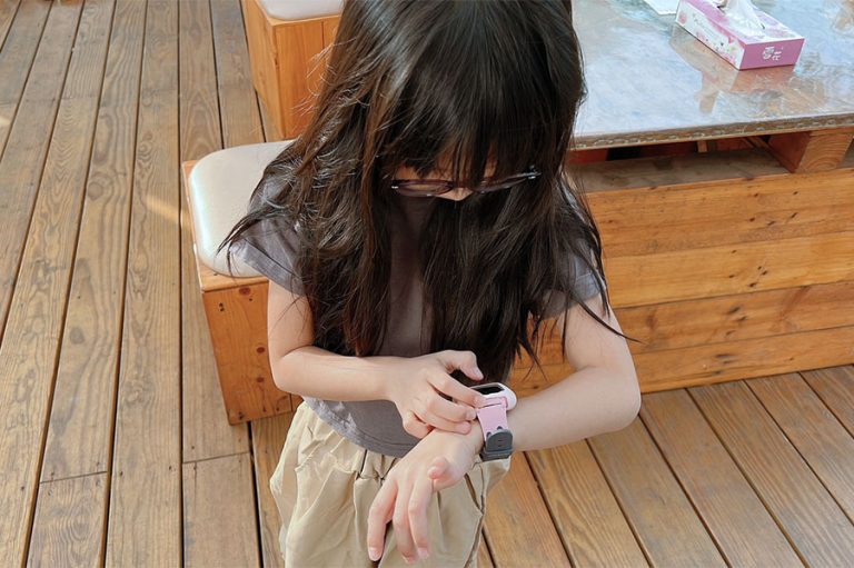 [啾團] Herowatch mini 兒童智慧手錶,定位、語音訊息聯繫、遠端視訊,4G兒童智慧手錶(加開hereu智慧觸控筆) - I am 蓓蓓,讓我們一起變美麗